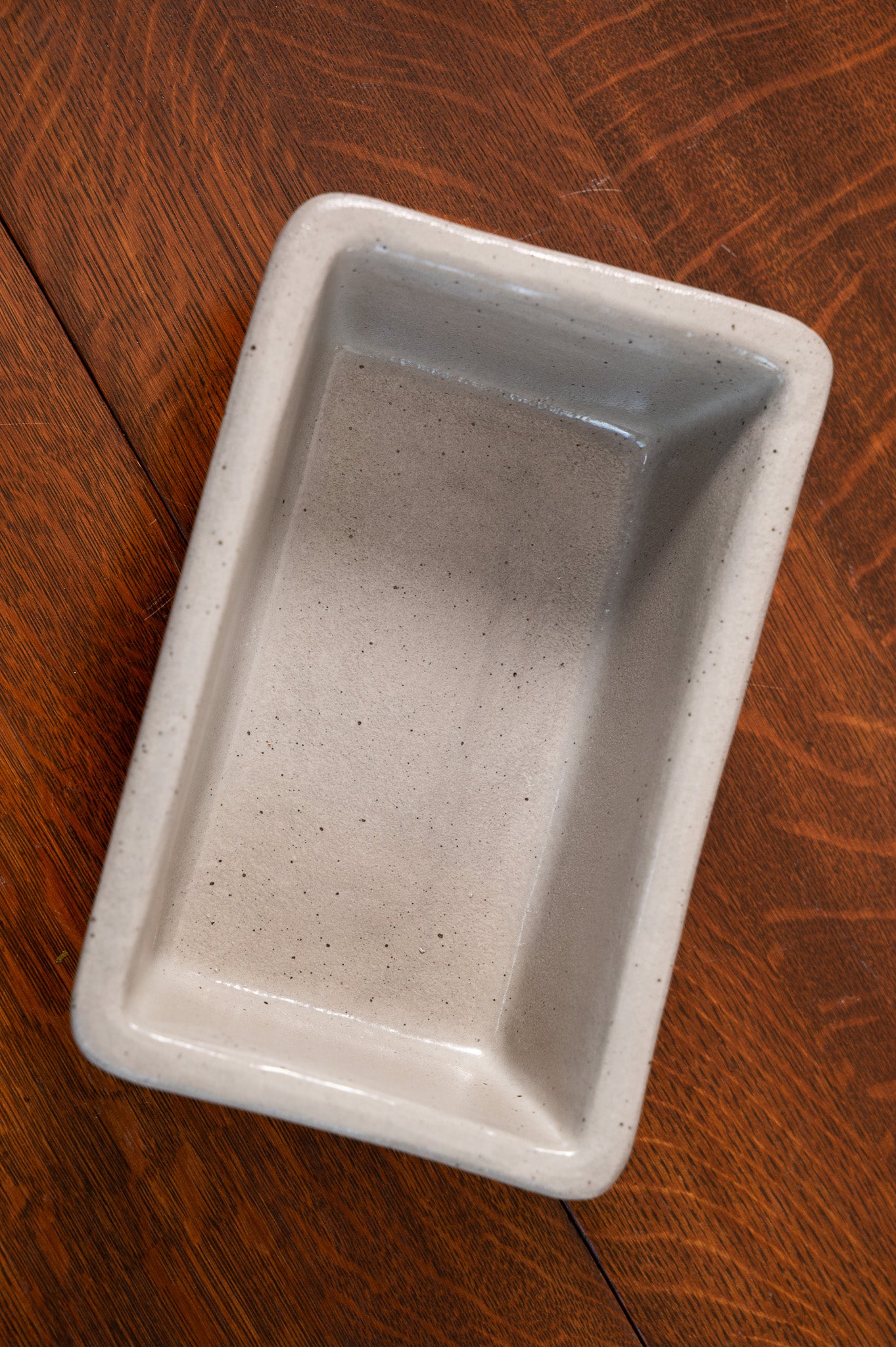 Classic Cambridge Ceramic Loaf Pan - Modern Prairie Inc.