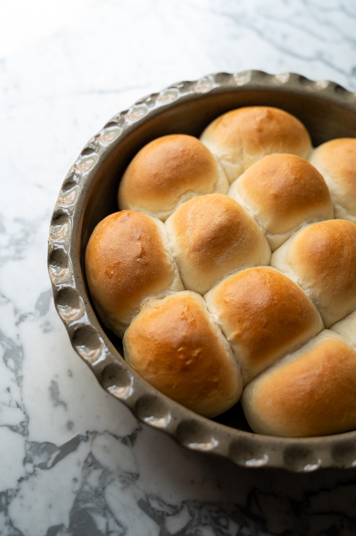 Mocha Glaze Deep Dish Round Baker - Modern Prairie Inc.