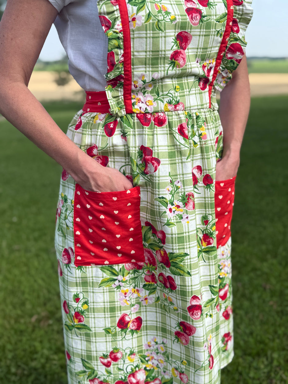 Aprons - Modern Prairie Inc.
