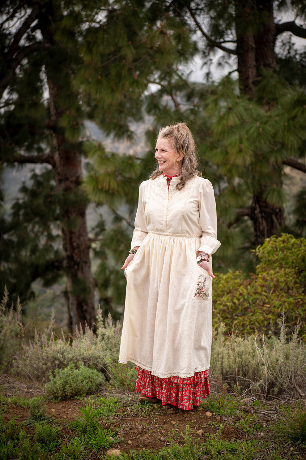 For Little House Lover's Half Pinnie - Modern Prairie Inc.