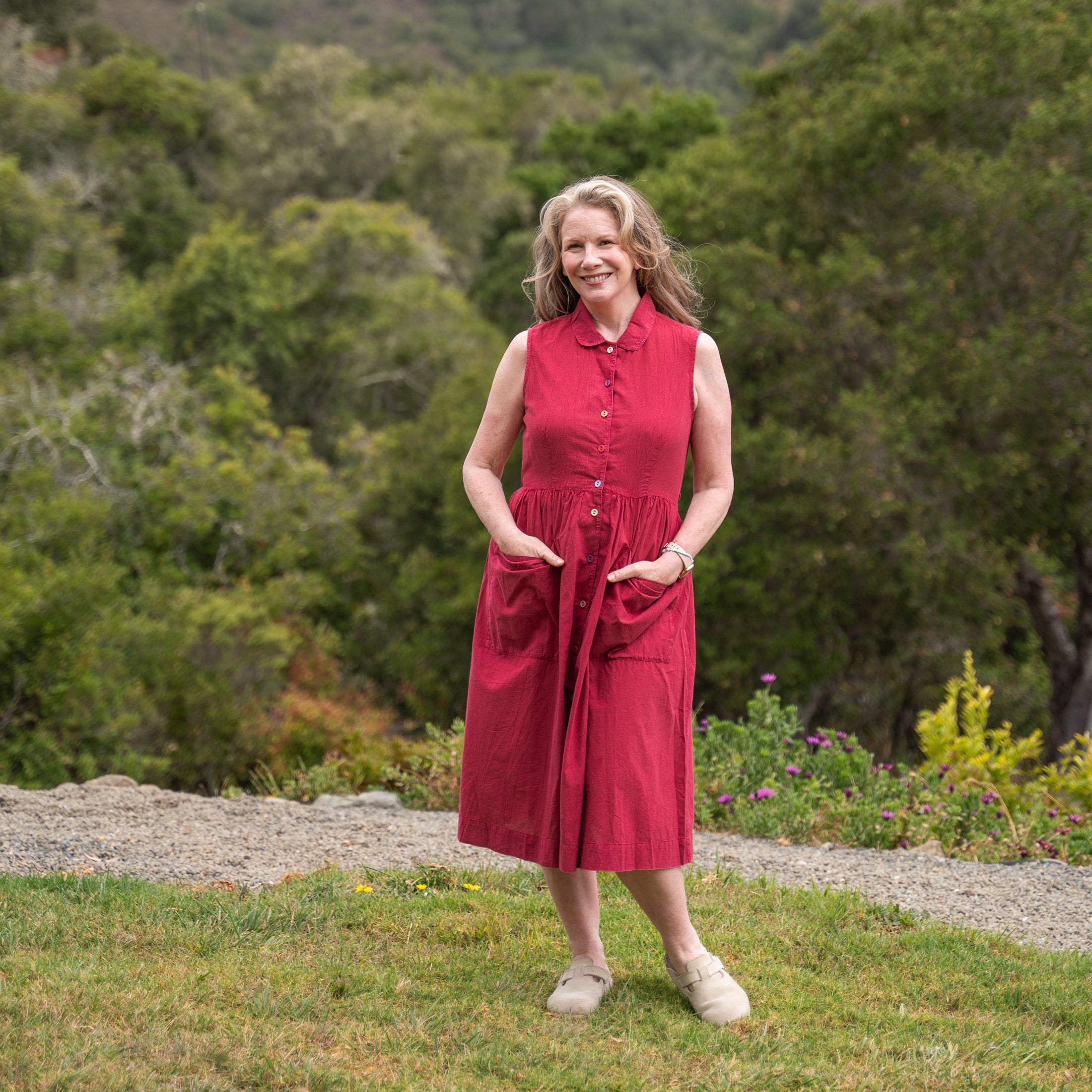 The Porch Swing Dress in Red - Modern Prairie Inc.